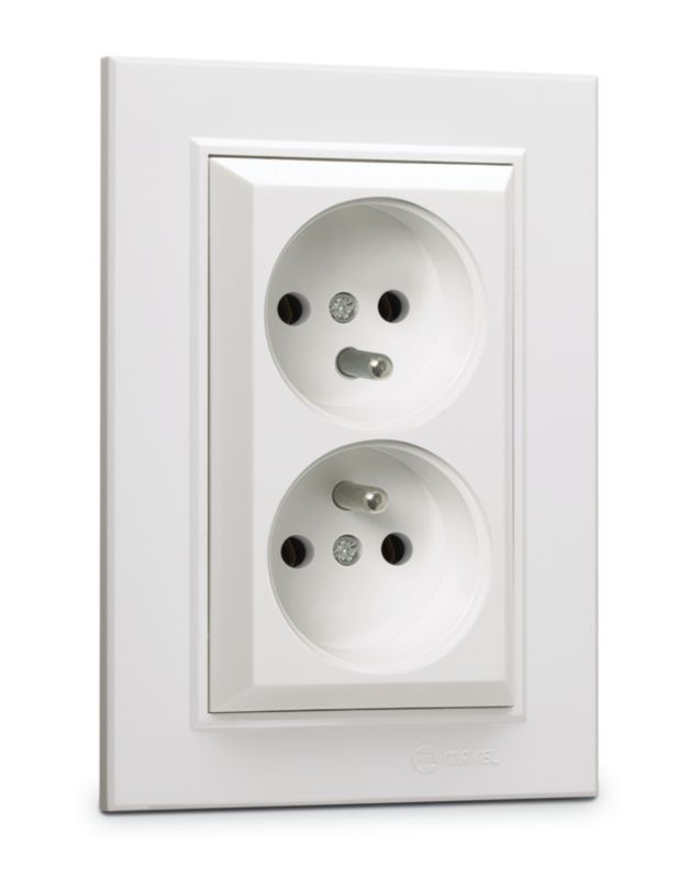 Gniazdo podwóje Makel Karea z uziemieniem białe