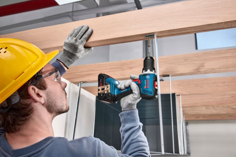 Zestaw elektronarzędzi Bosch Professional 2 x 4 Ah z torbą